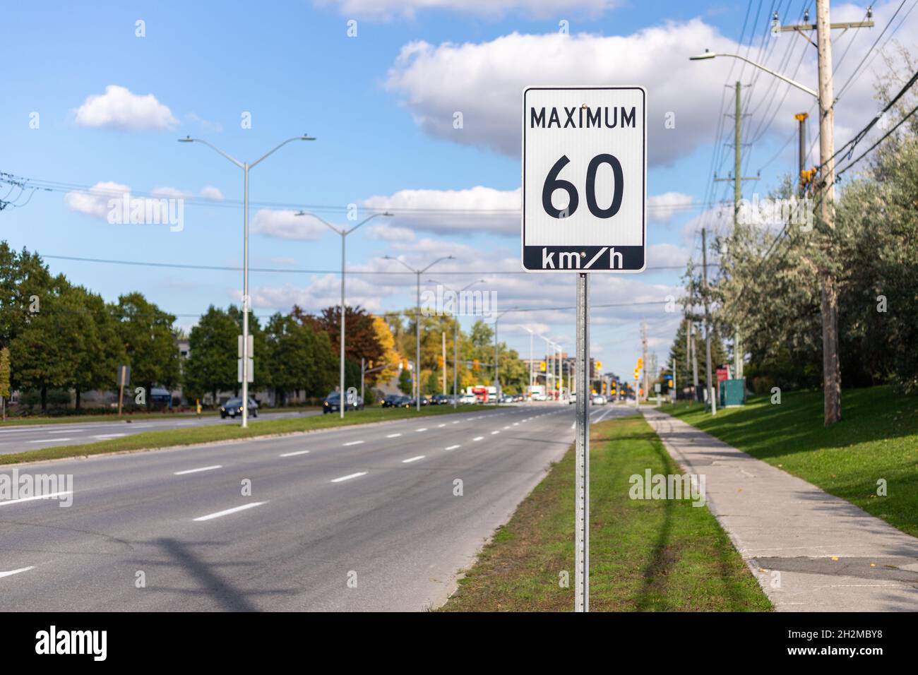 Cartello stradale in strada immagini e fotografie stock ad alta ...