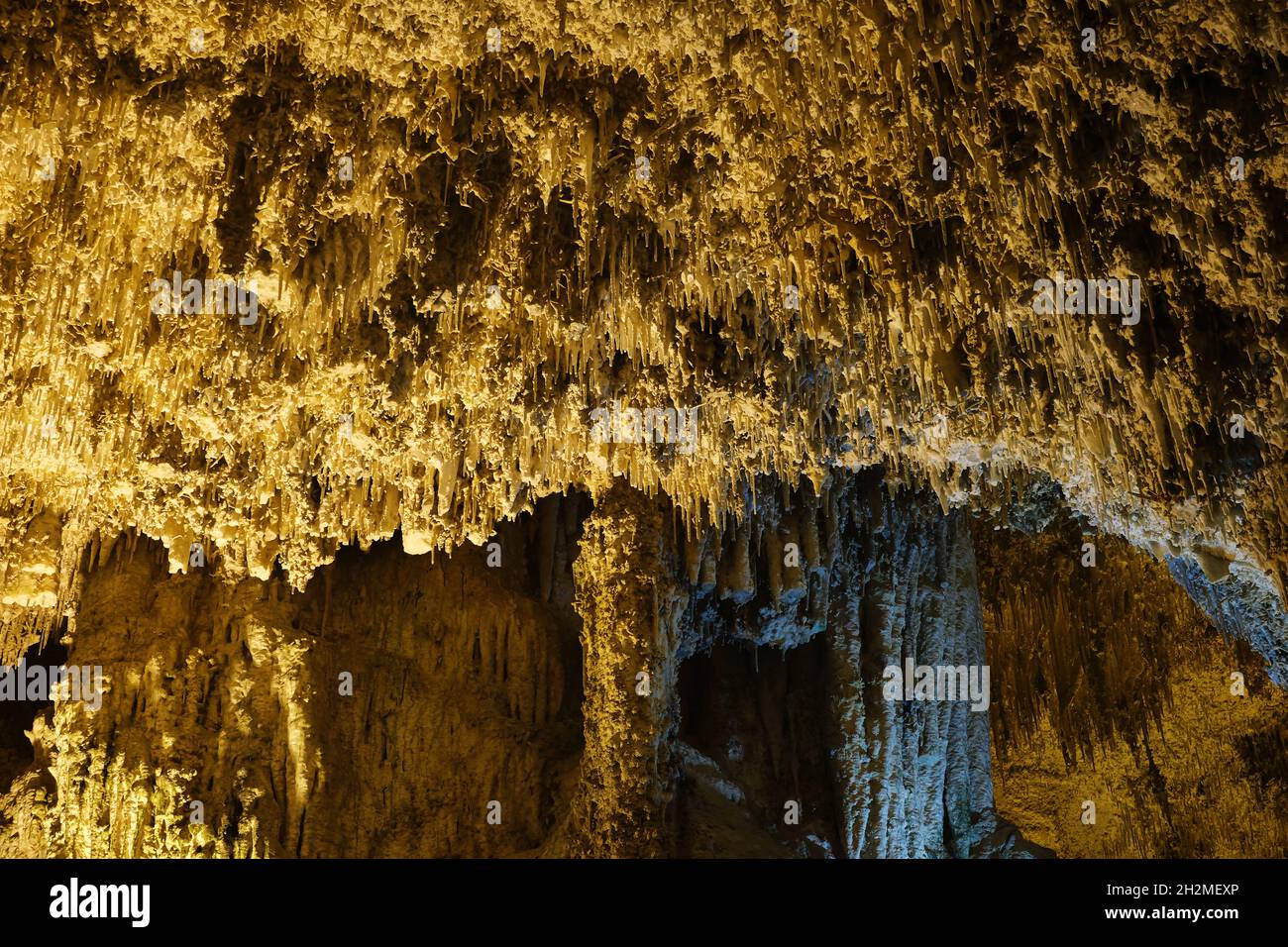 Scogliera calcarea interna immagini e fotografie stock ad alta ...