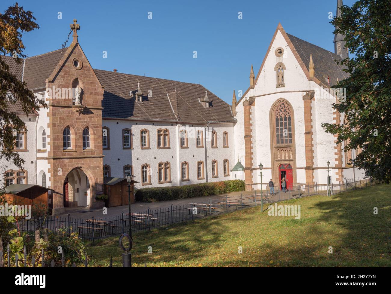 Die Abtei Mariawald ist ein ehemaliges Kloster des Ordens der Trappisten nahe Heimbach in der ...