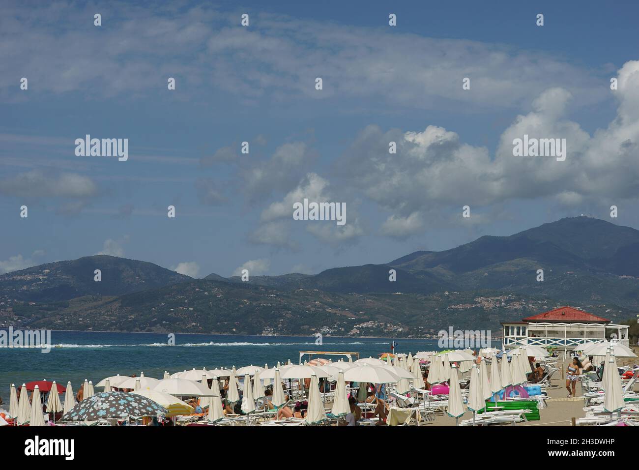 Marina di ascea immagini e fotografie stock ad alta risoluzione - Alamy