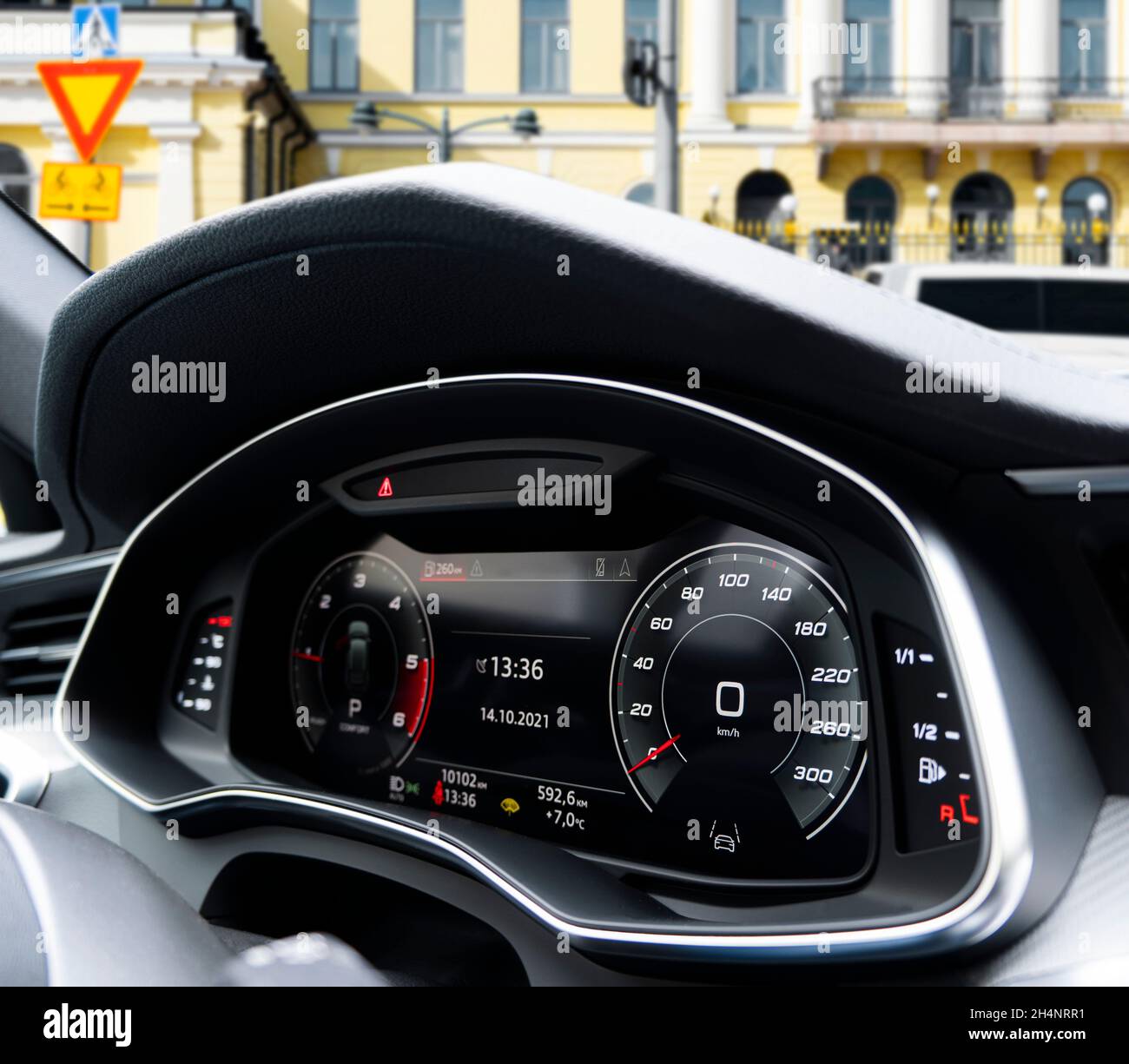 Cruscotto digitale immagini e fotografie stock ad alta risoluzione - Alamy