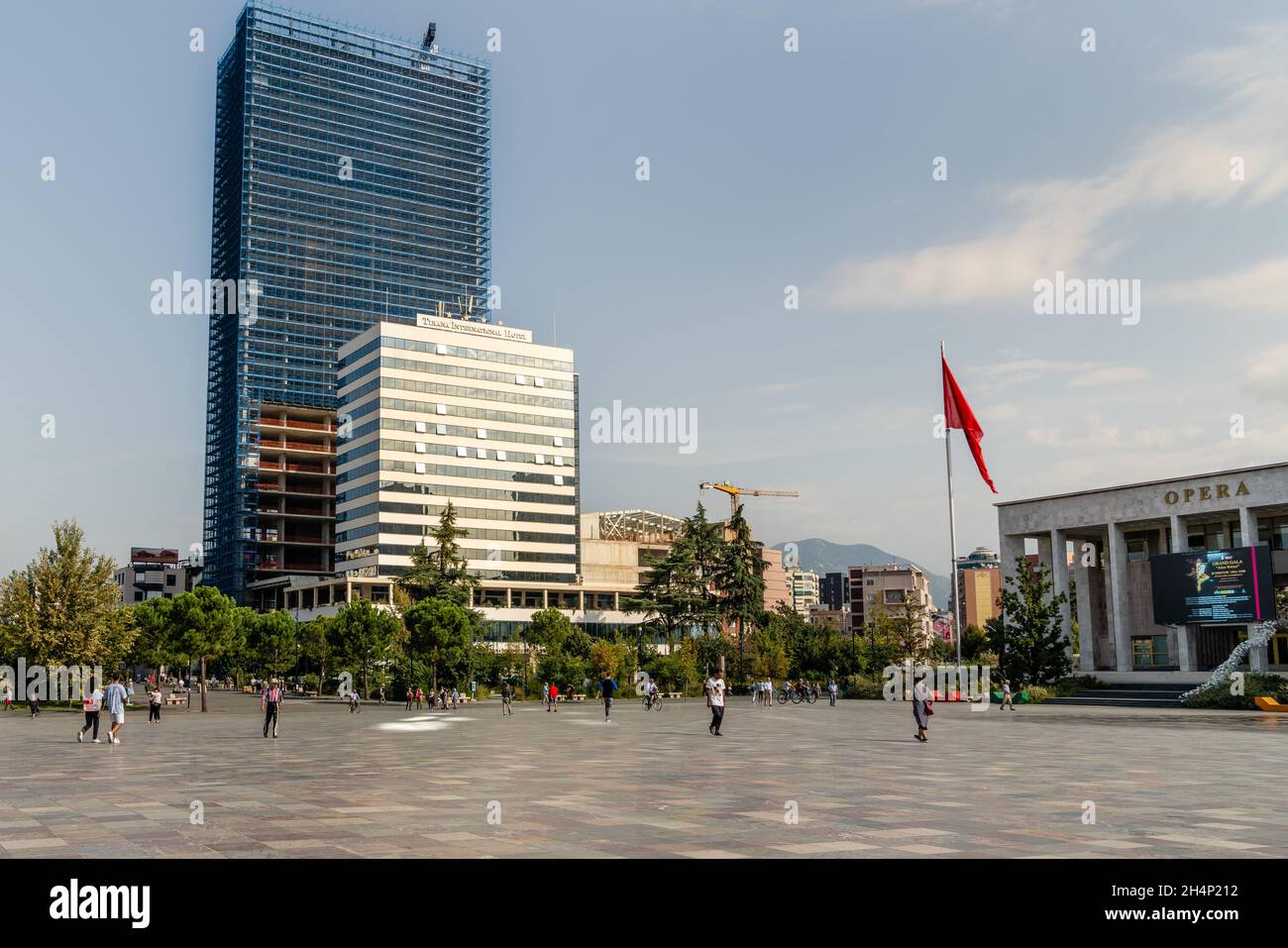 Piazza skanderbeg albania immagini e fotografie stock ad alta ...