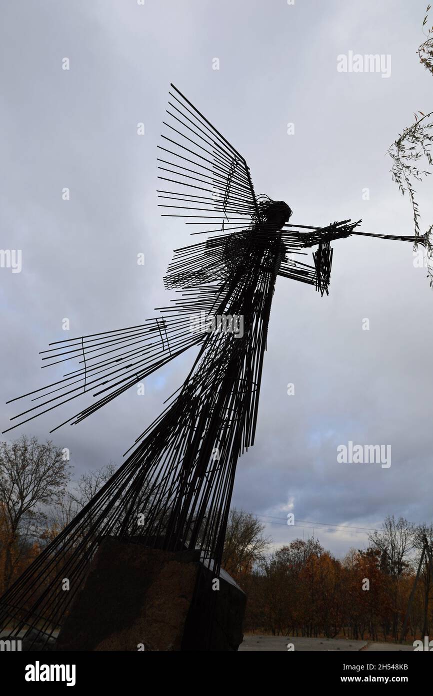 Chernobyl memorial statue immagini e fotografie stock ad alta ...