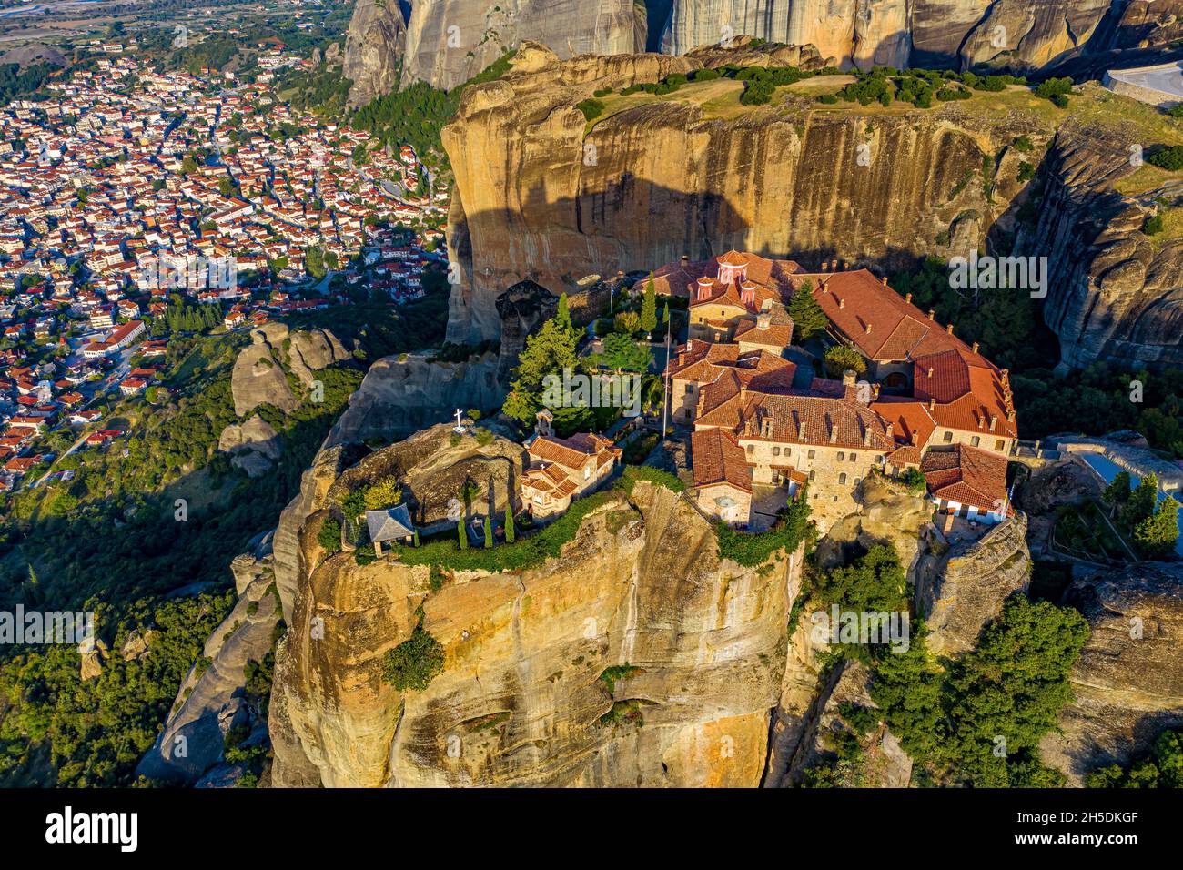 Meteora kloster luftbild immagini e fotografie stock ad alta ...