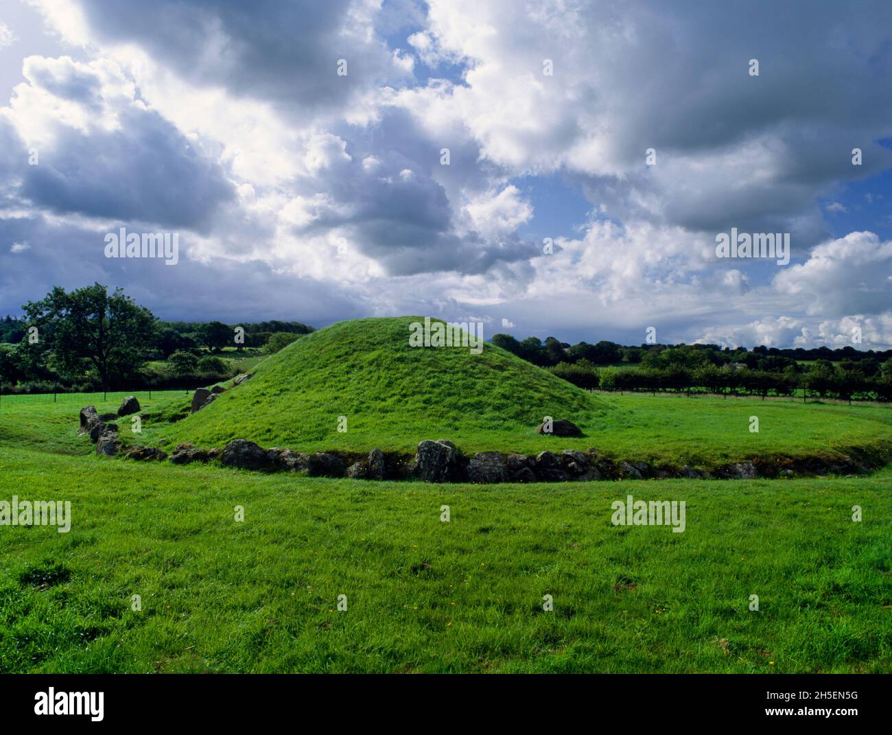 Monumenti megalitici del galles immagini e fotografie stock ad alta ...