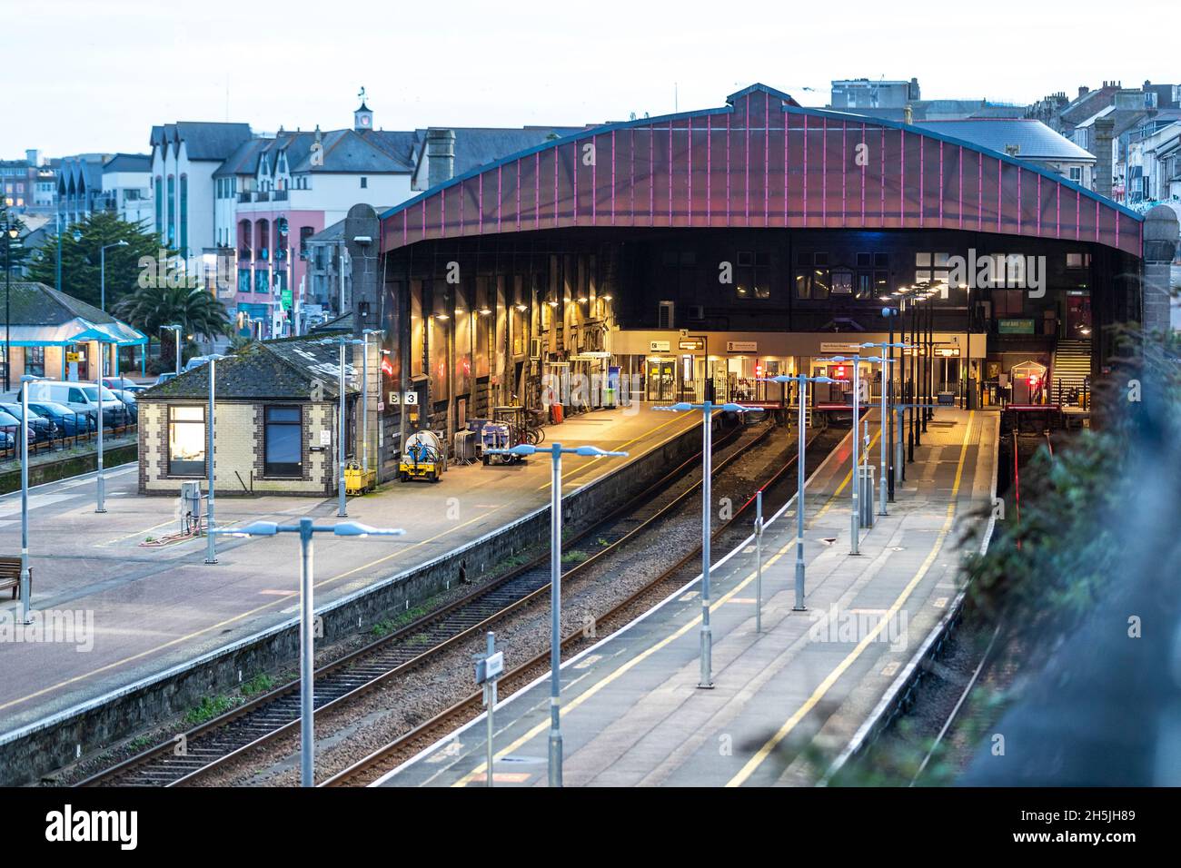 Main paddington alla linea ferroviaria di penzance immagini e ...