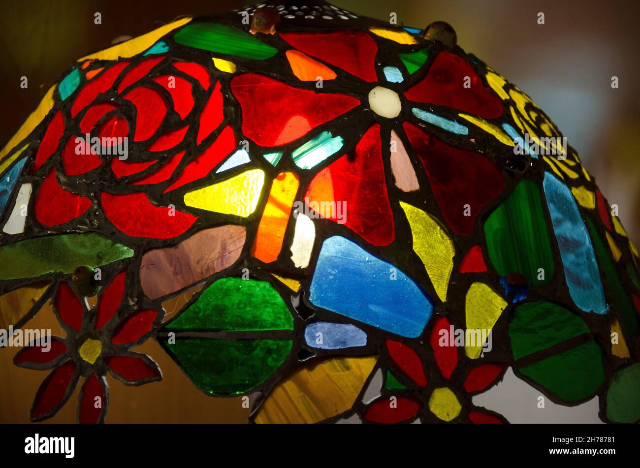 Industria del vetro colorato immagini e fotografie stock ad alta ...