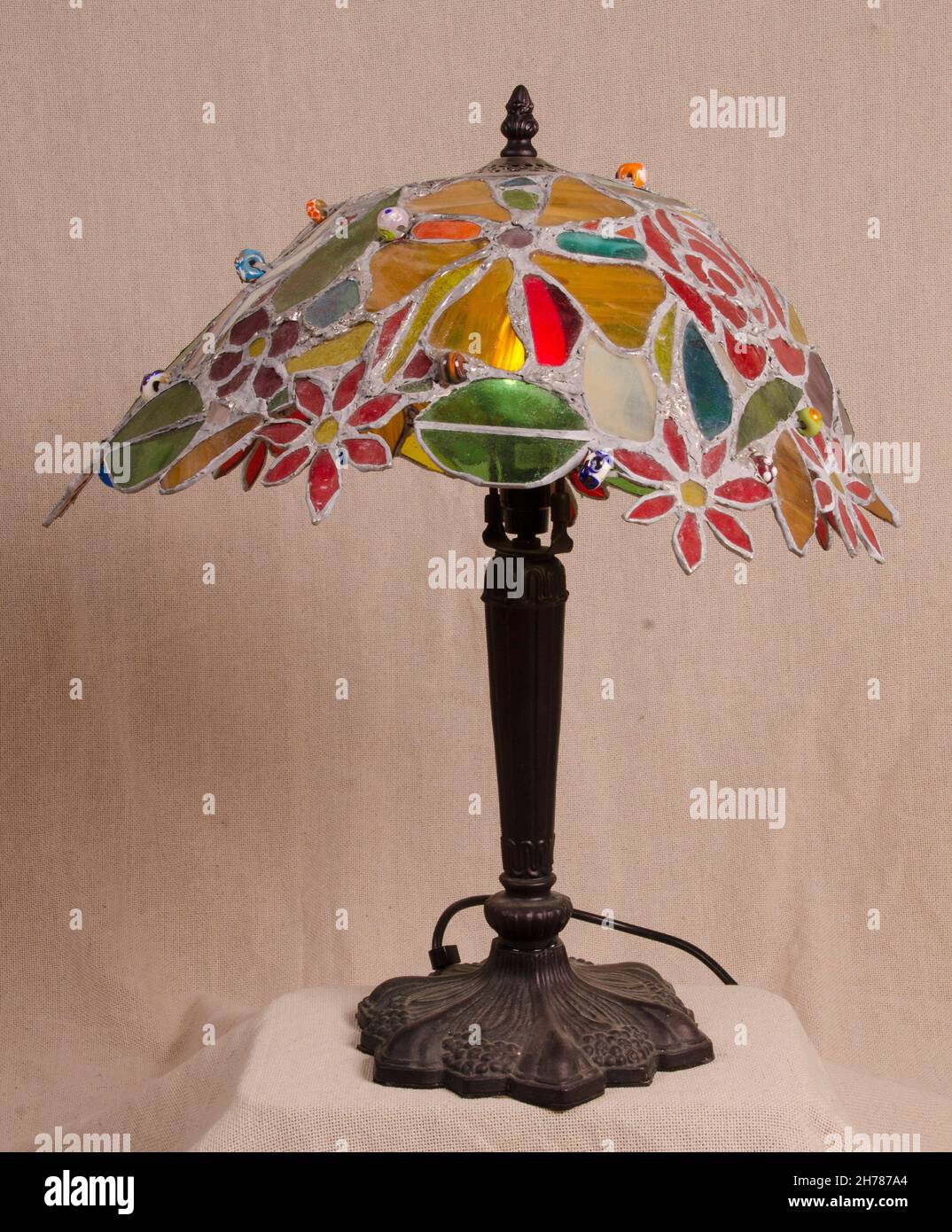 Industria del vetro colorato immagini e fotografie stock ad alta ...