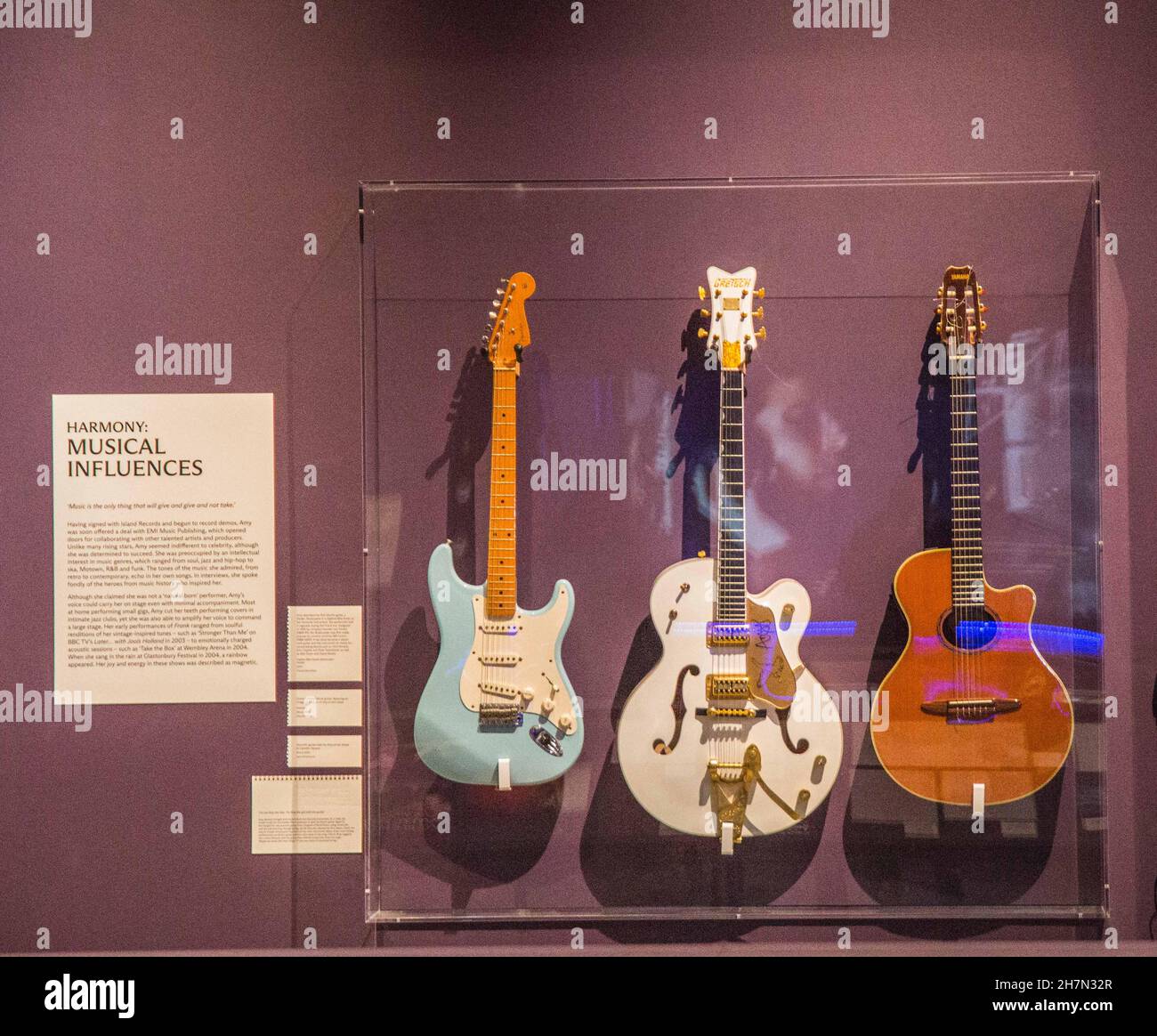 Chitarra elettrica amy winehouse immagini e fotografie stock ad alta ...