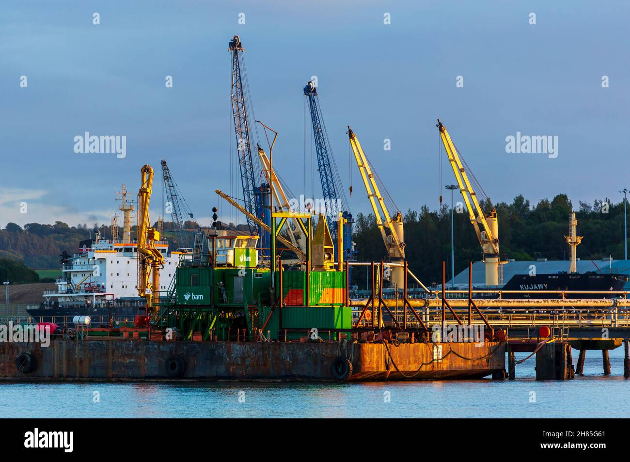 Porto ringaskiddy immagini e fotografie stock ad alta risoluzione - Alamy