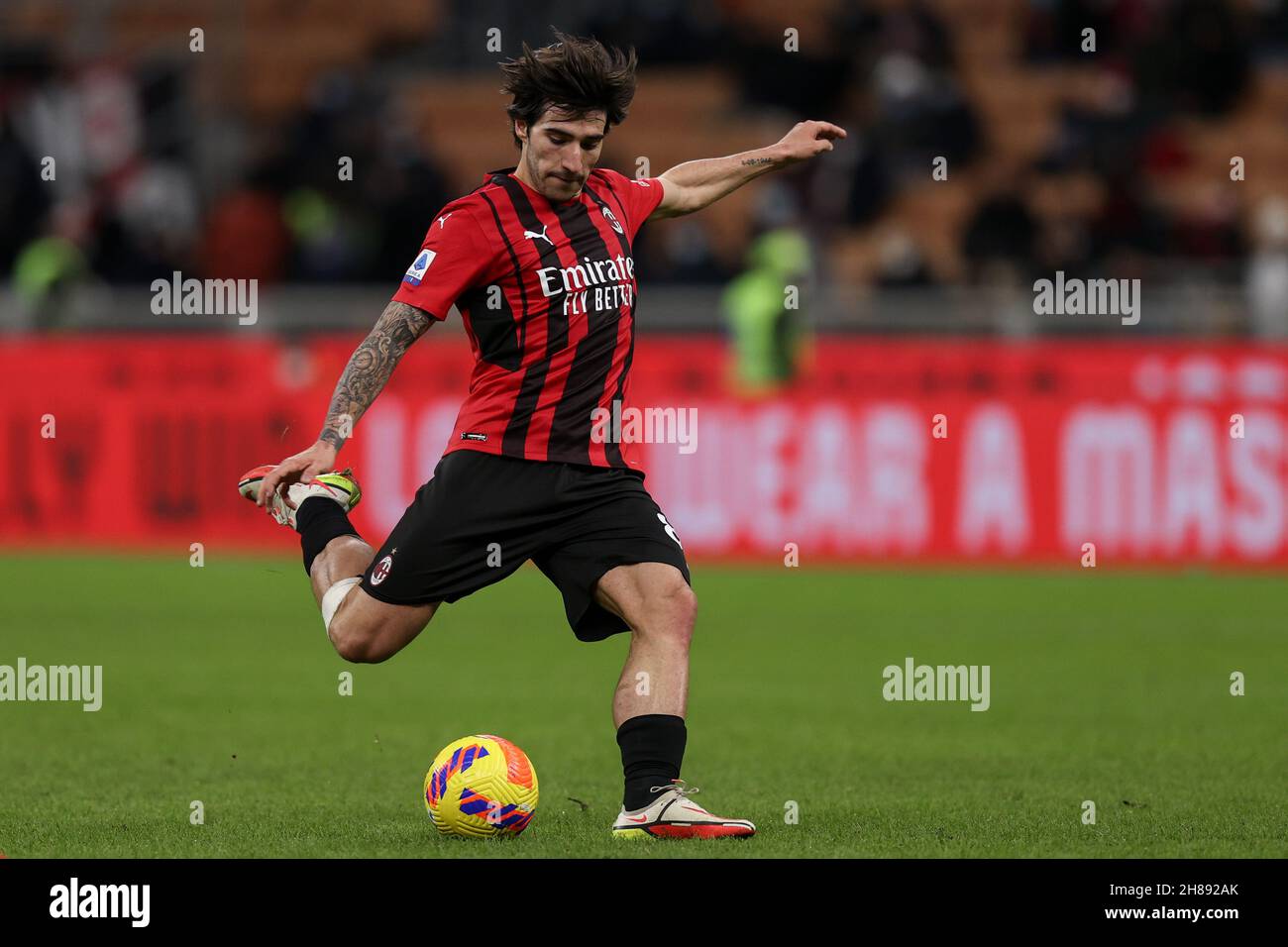 Sandro tonali immagini e fotografie stock ad alta risoluzione - Alamy