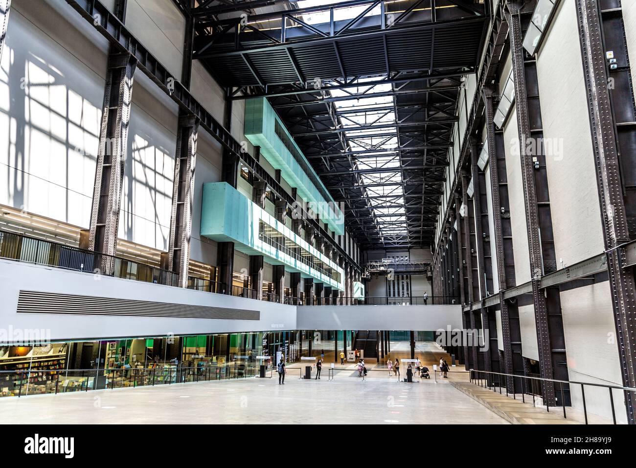 Turbine hall tate gallery londra immagini e fotografie stock ad alta ...