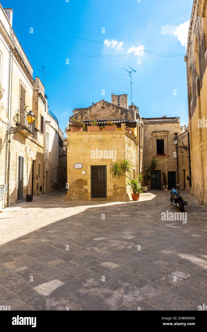 Lecce centro storico immagini e fotografie stock ad alta risoluzione ...