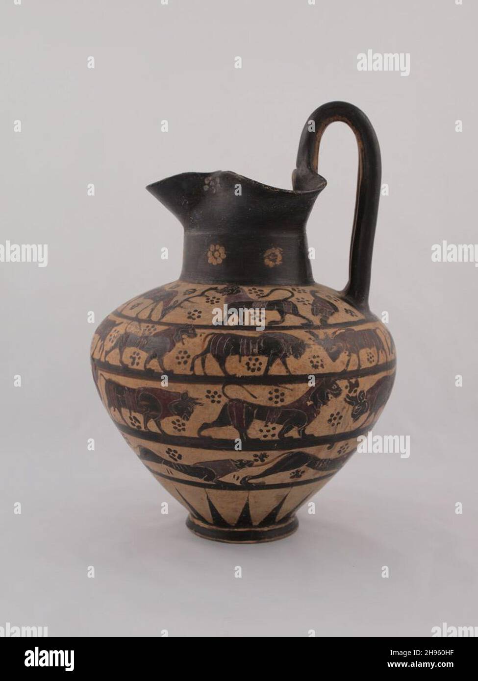 Oinochoe di terracotta immagini e fotografie stock ad alta risoluzione ...