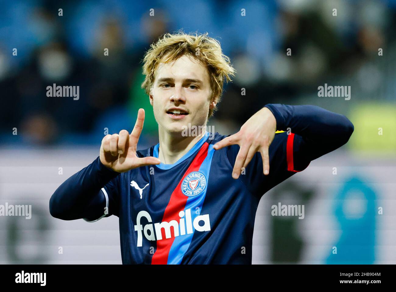 Kiel, Germania. 17th Dic 2021. Calcio: 2. Bundesliga, Holstein Kiel ...