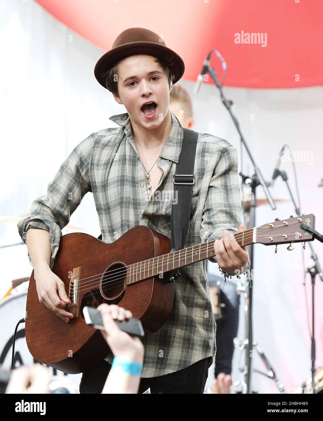 Bradley simpson vamps on stage immagini e fotografie stock ad alta ...