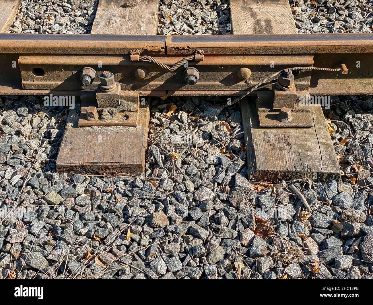 Traversina ferroviaria in legno immagini e fotografie stock ad alta ...