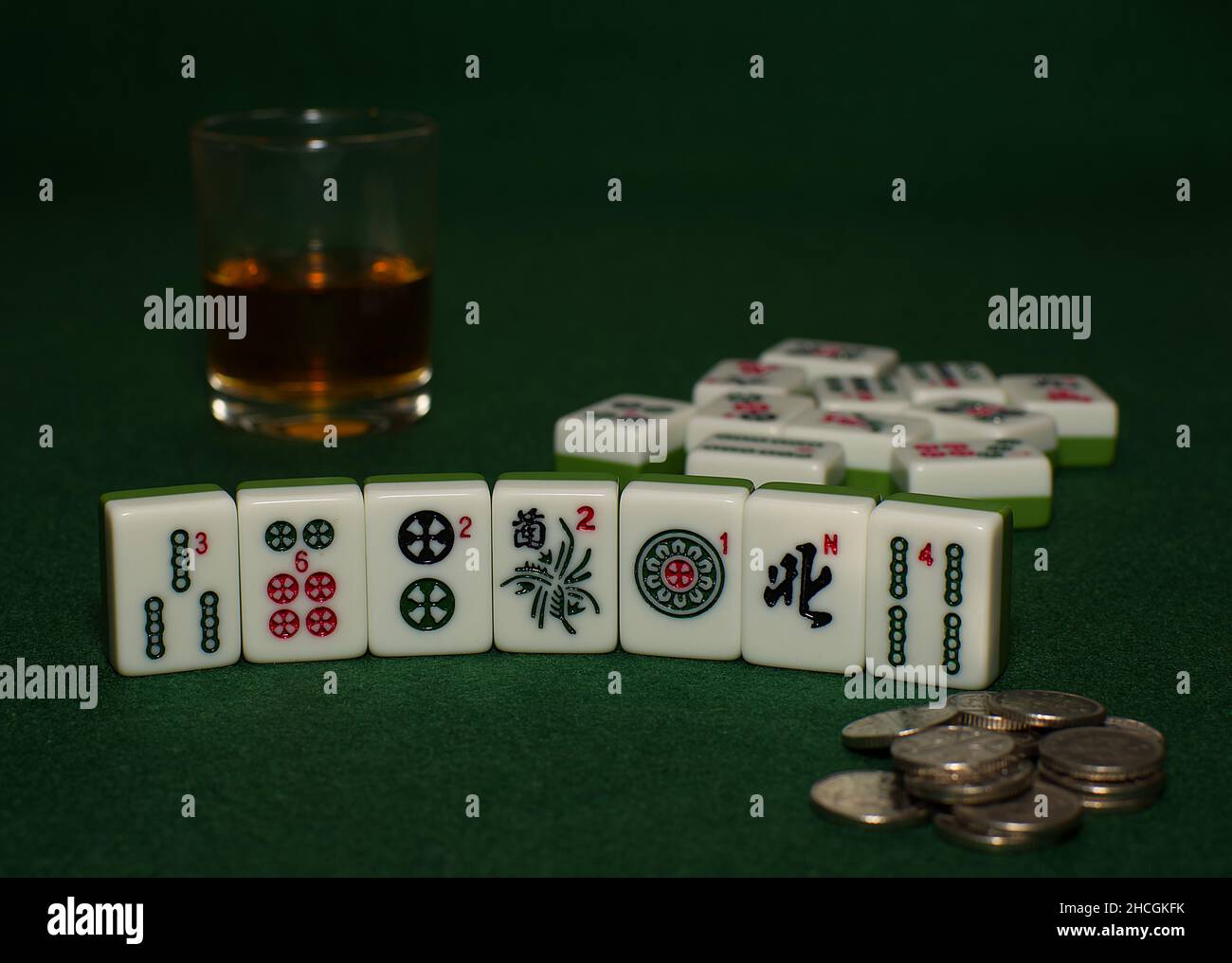 Mahjong tiles immagini e fotografie stock ad alta risoluzione - Alamy