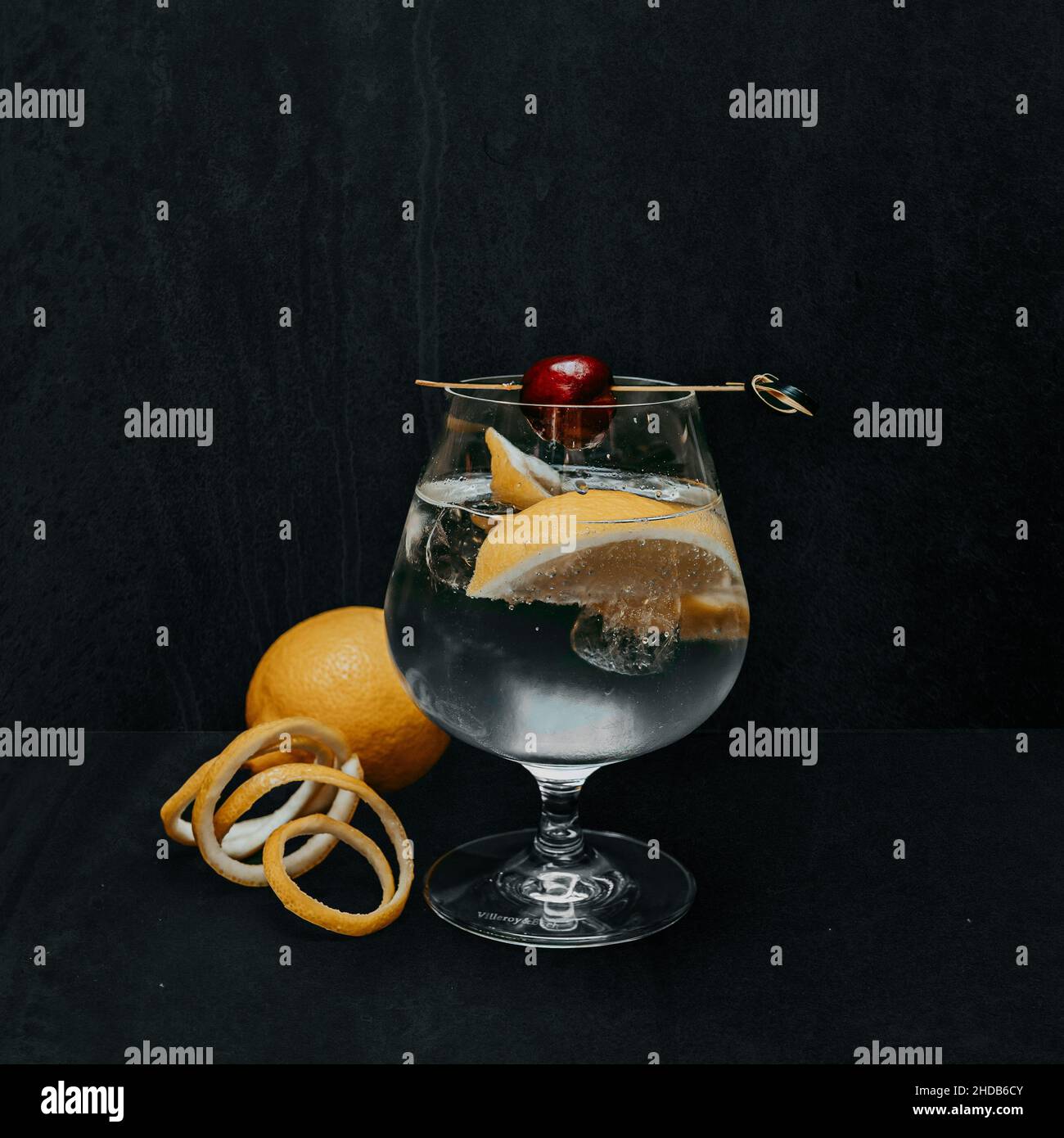 La ciliegina sulla torta immagini e fotografie stock ad alta ...