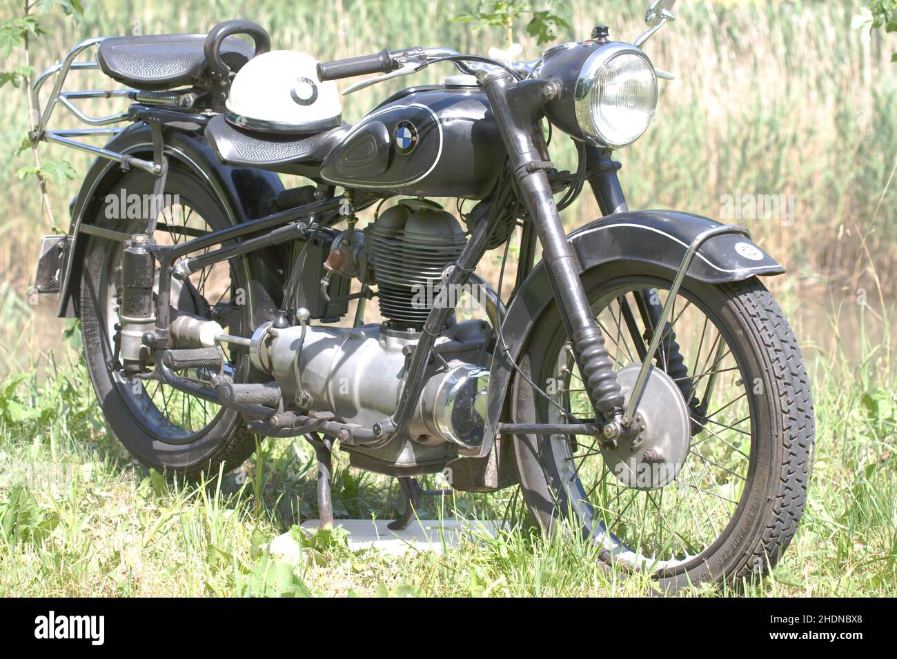 Historischer transport mit dem motorrad immagini e fotografie stock ad ...
