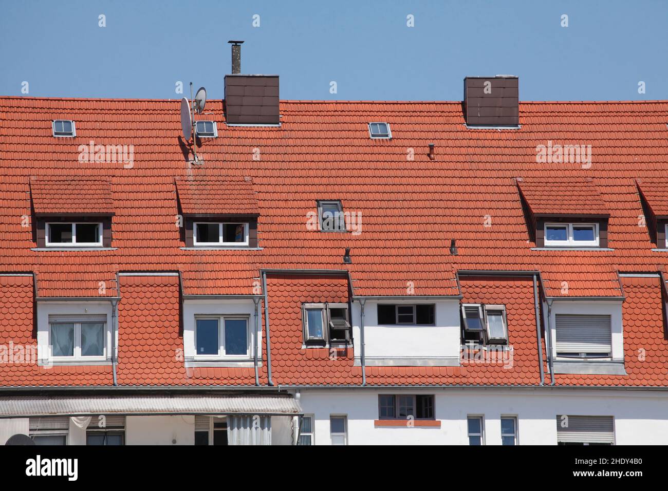 casa, lucernari, tetto di tegole, case, lucernari, tetti di tegole Foto ...