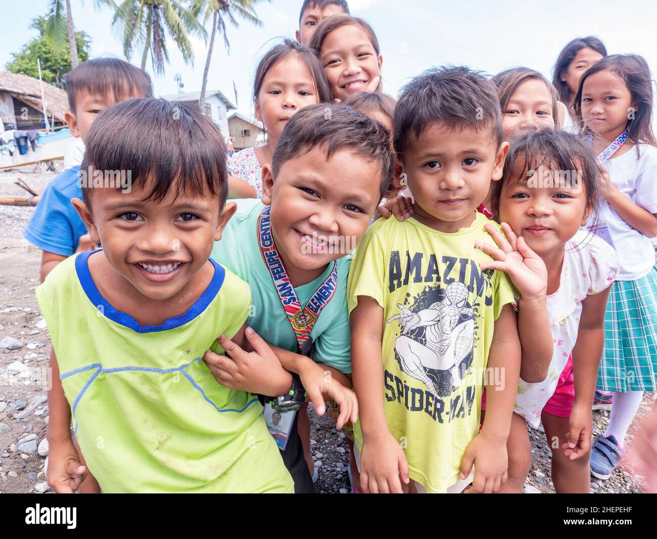 Niños filipinos en la playa immagini e fotografie stock ad alta ...