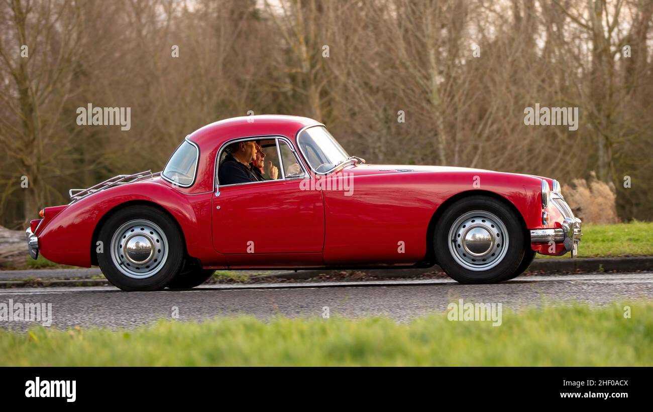 Classico mg rosso immagini e fotografie stock ad alta risoluzione - Alamy