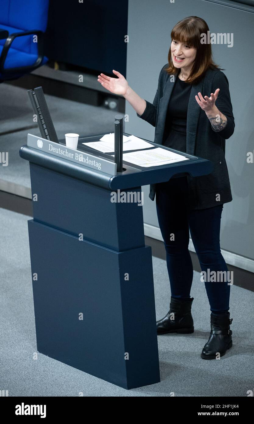 Heidi reichinnek immagini e fotografie stock ad alta risoluzione - Alamy