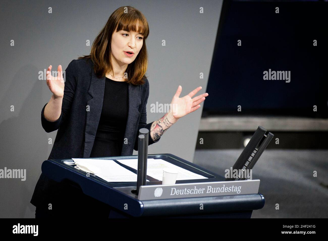 Heidi reichinnek immagini e fotografie stock ad alta risoluzione - Alamy