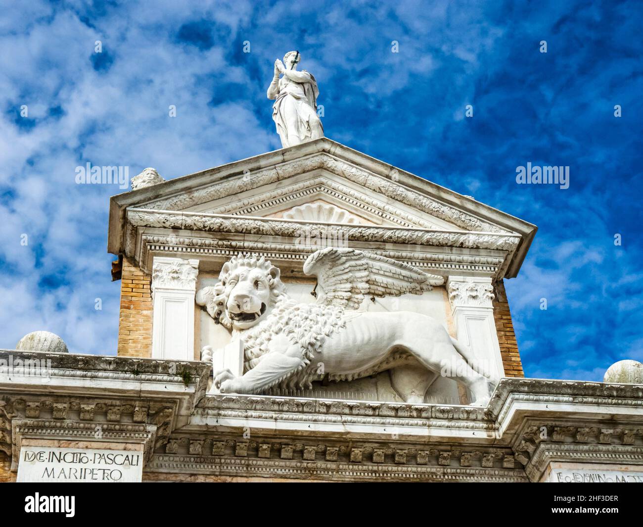 Leone alato simbolo della repubblica veneziana immagini e fotografie ...