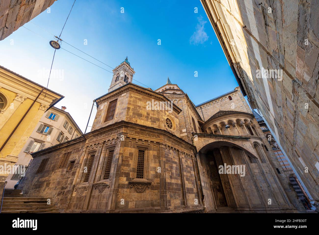 Basilica di Santa Maria maggiore nella città alta di Bergamo. Esterno ...