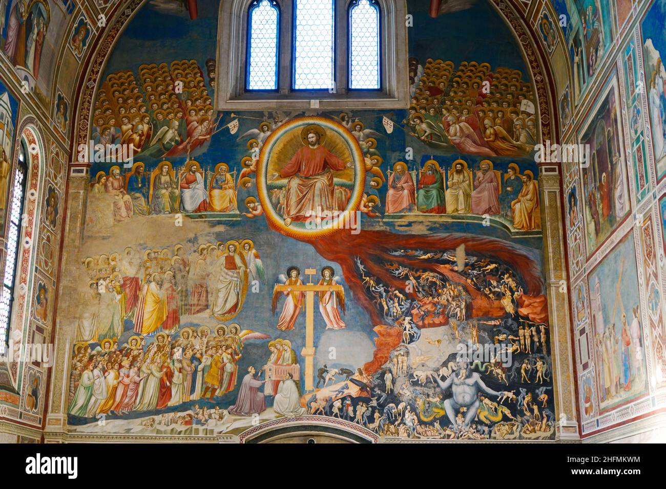 Vista della pietra miliare Cappella degli Scrovegni (Cappella degli ... Vista della pietra miliare Cappella degli Scrovegni (Cappella degli ...