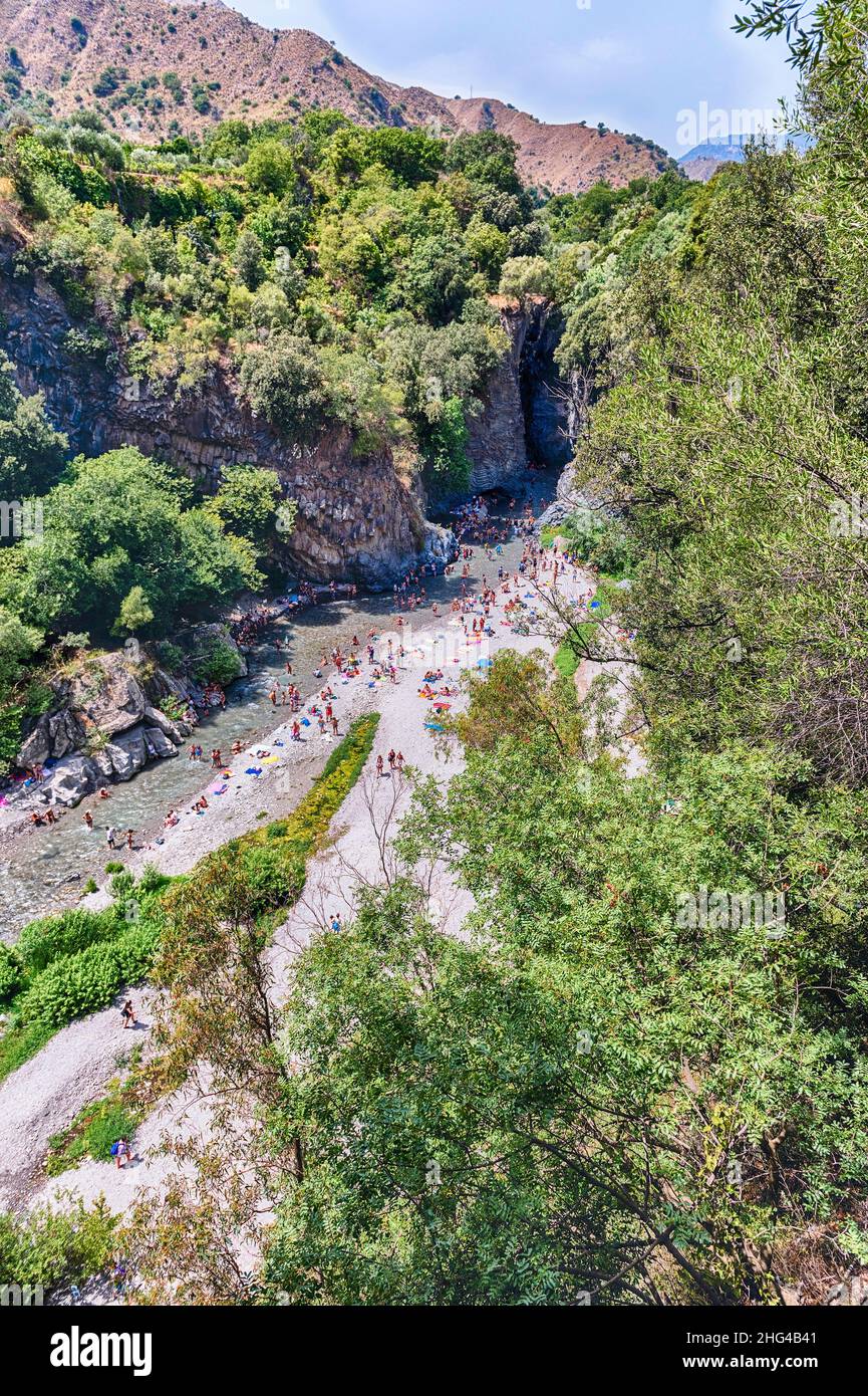 L'impressionante sistema naturale di gole e anfratti eroso negli ultimi ...