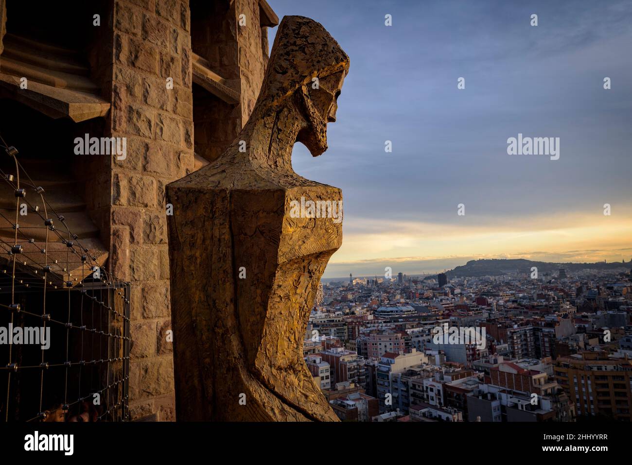 Scultura in bronzo di Gesù Cristo risorto, realizzata dallo scultore ...