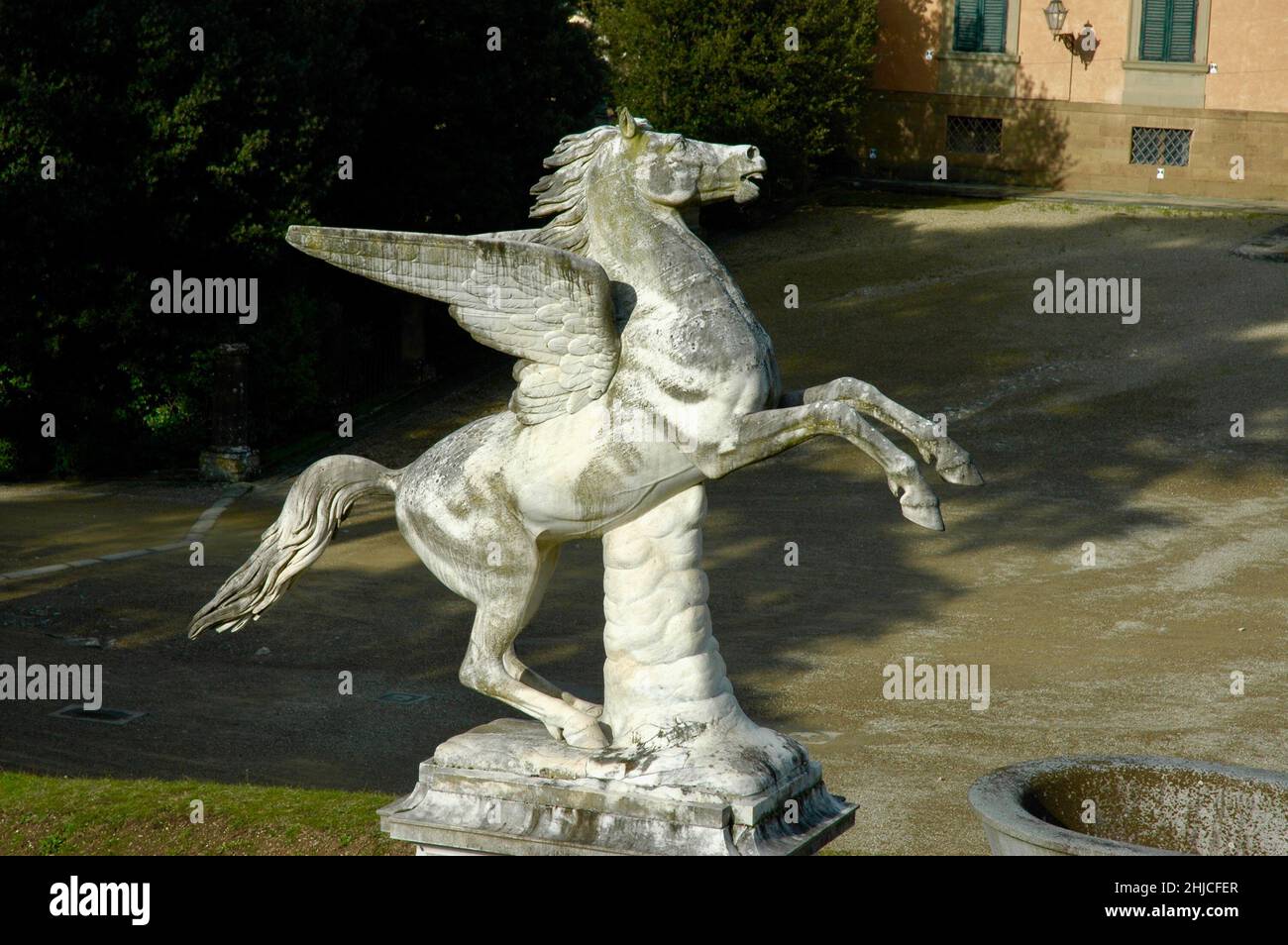 Statua di cavallo alato immagini e fotografie stock ad alta risoluzione ...