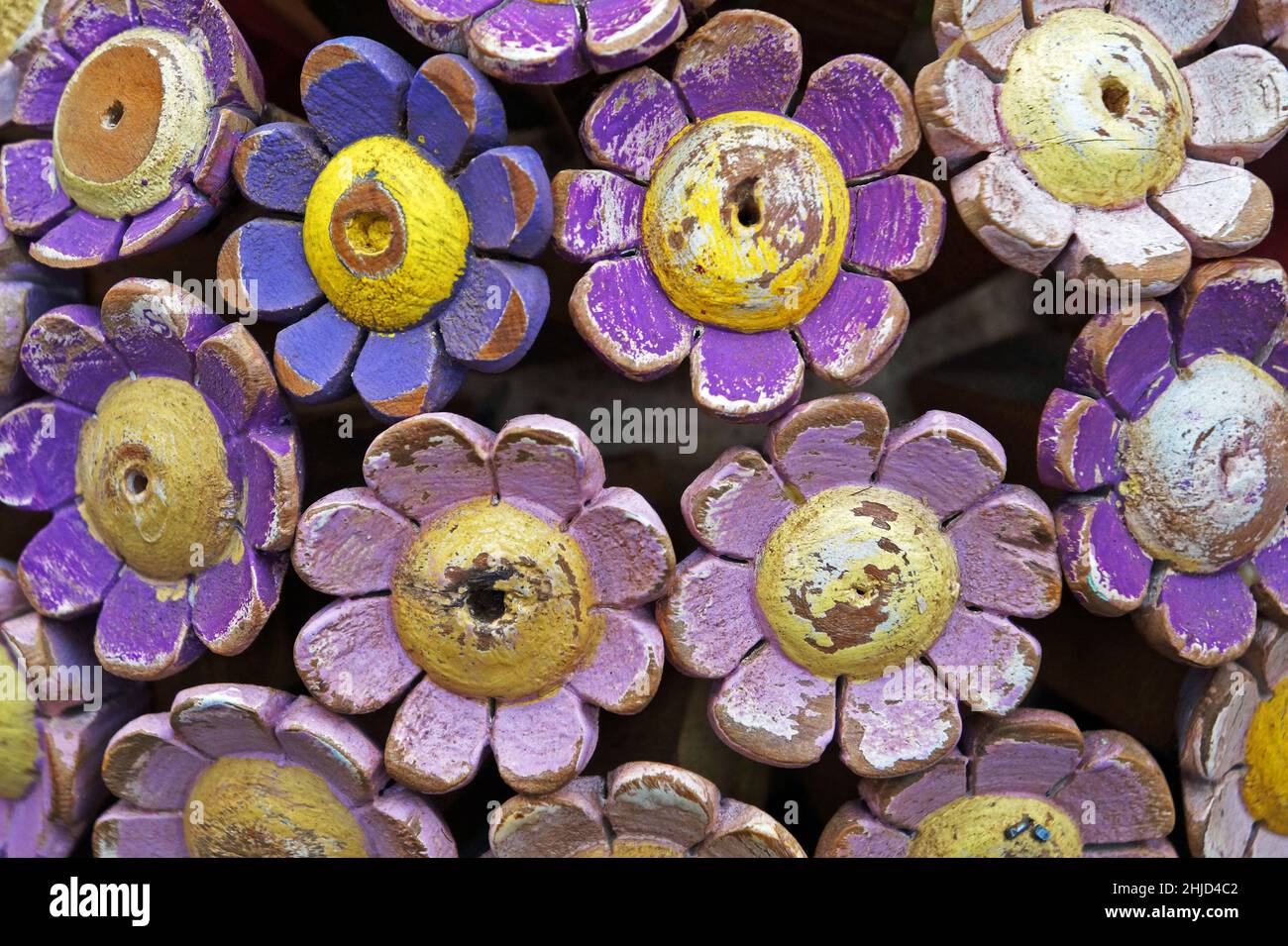 Fiori di legno immagini e fotografie stock ad alta risoluzione - Alamy