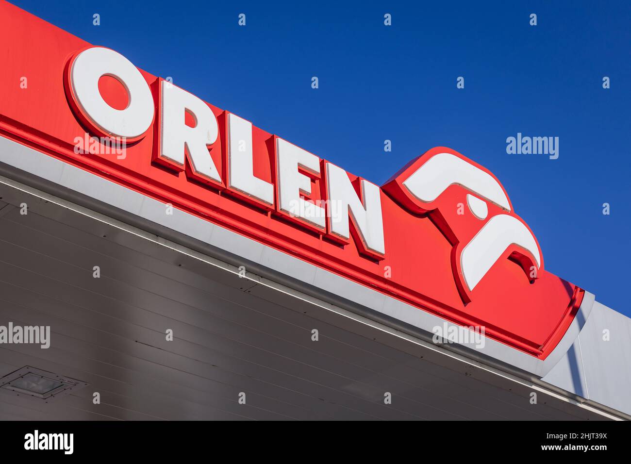 Distributore di benzina orlen immagini e fotografie stock ad alta ...