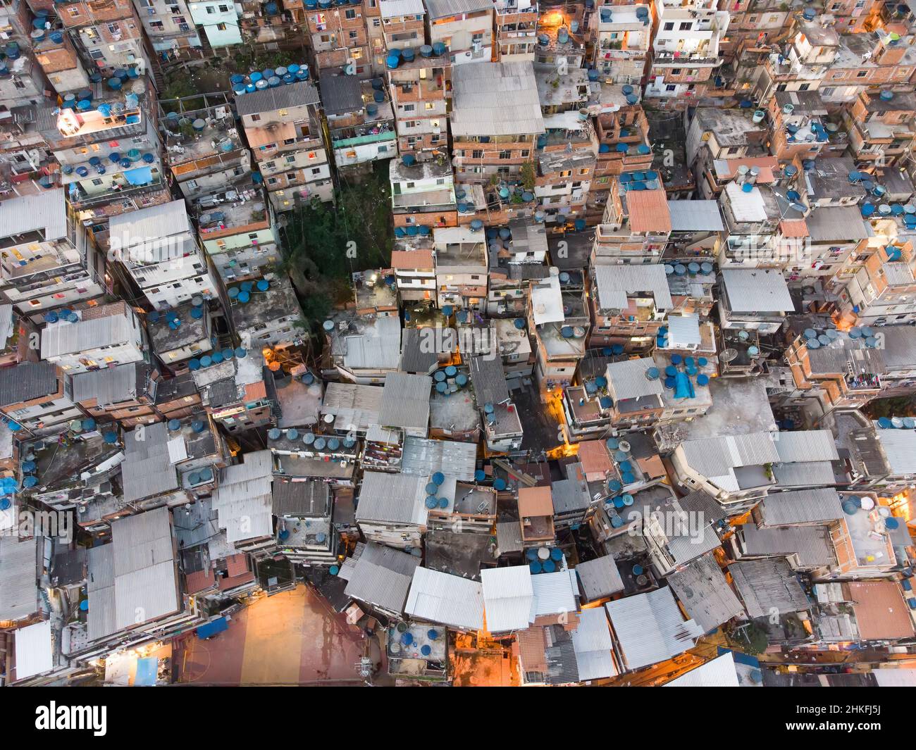 Rio de janeiro favela aerea immagini e fotografie stock ad alta ...