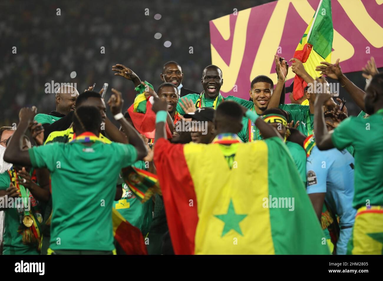 Stadio paul biya immagini e fotografie stock ad alta risoluzione - Alamy