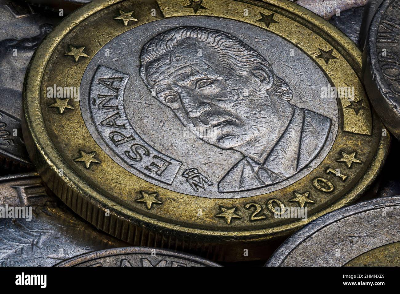 Figura con moneta da 1 euro immagini e fotografie stock ad alta ...