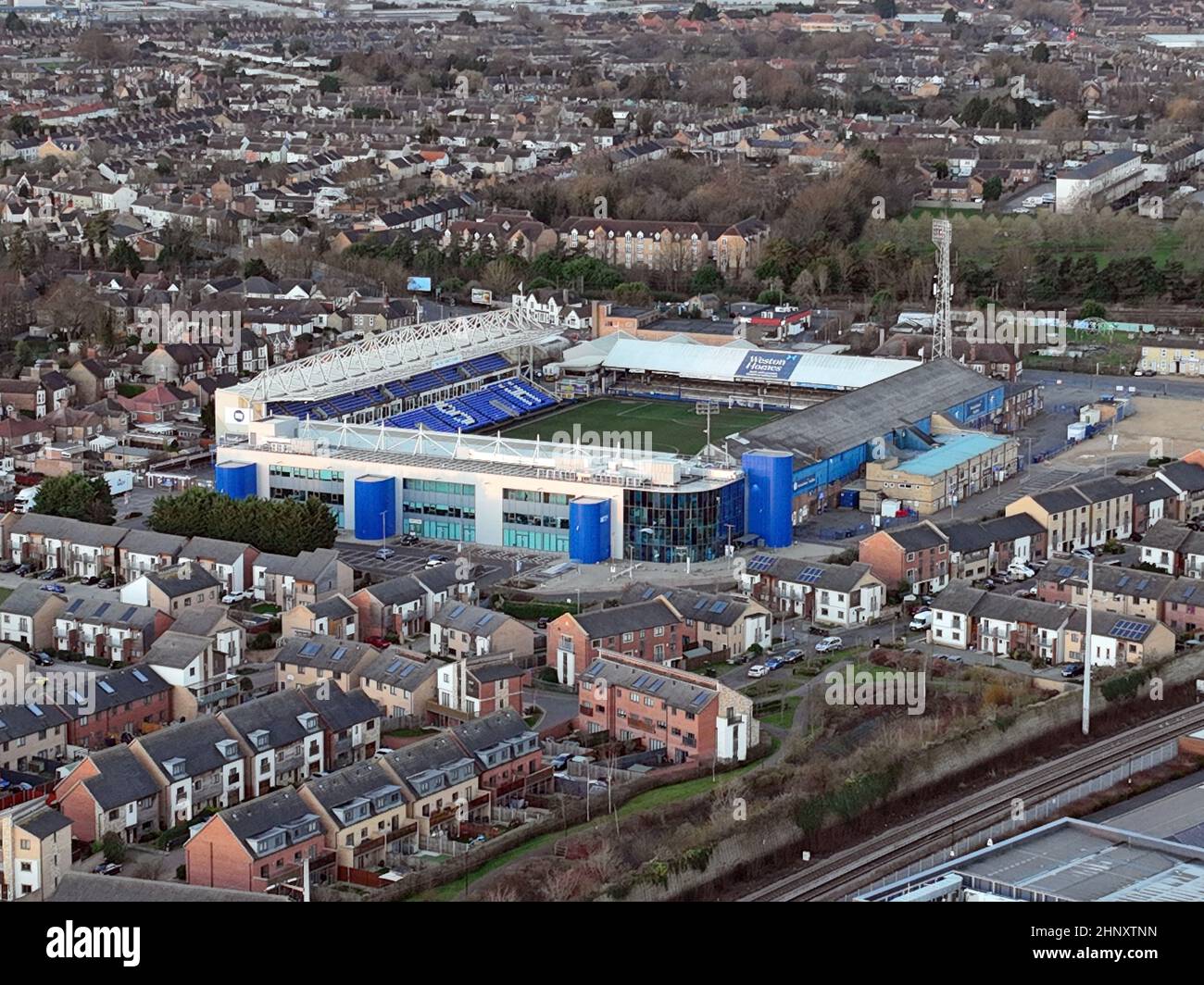 Ripresa aerea dello stadio unito di peterborough immagini e fotografie ...