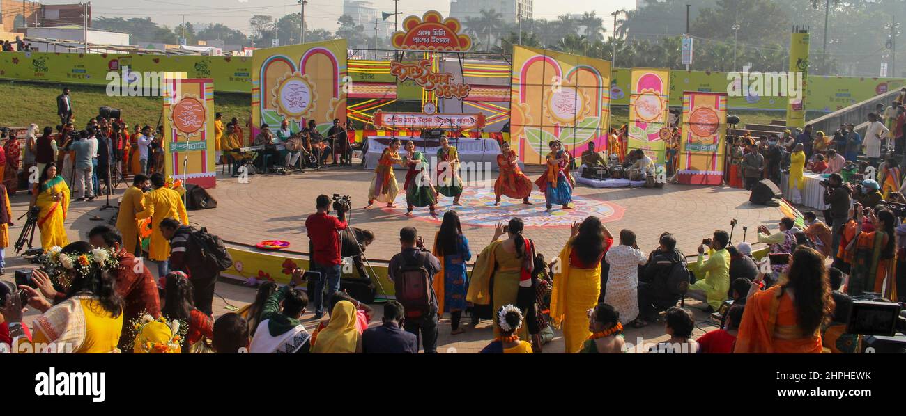 Felice festa di primavera immagini e fotografie stock ad alta ...