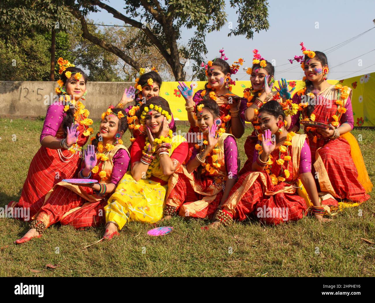 Felice festa di primavera immagini e fotografie stock ad alta ...