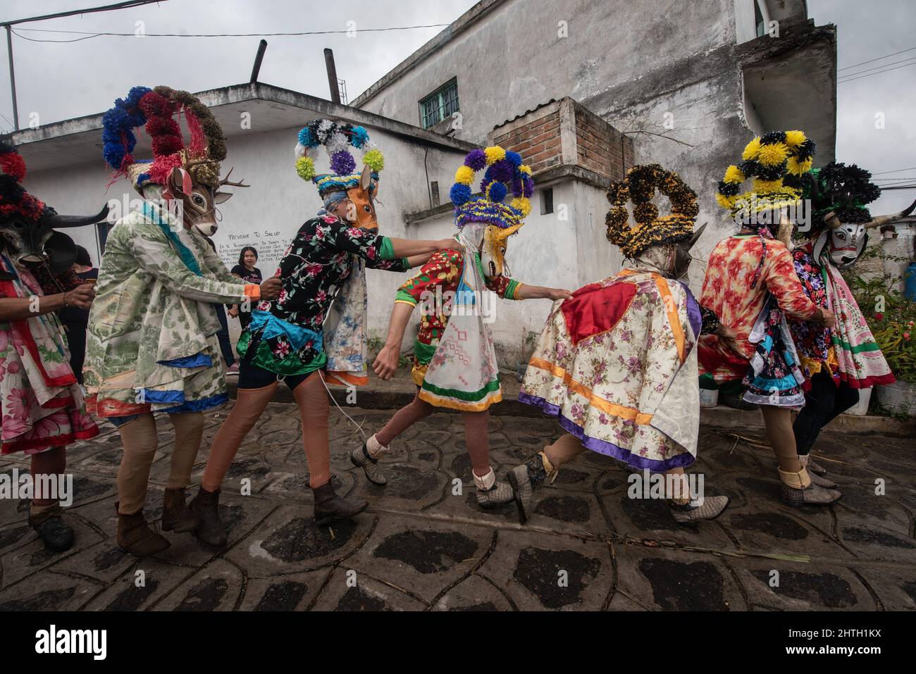 28 febbraio 2022: I residenti della città di Alto Tio Diego celebrano il tradizionale carnevale ...