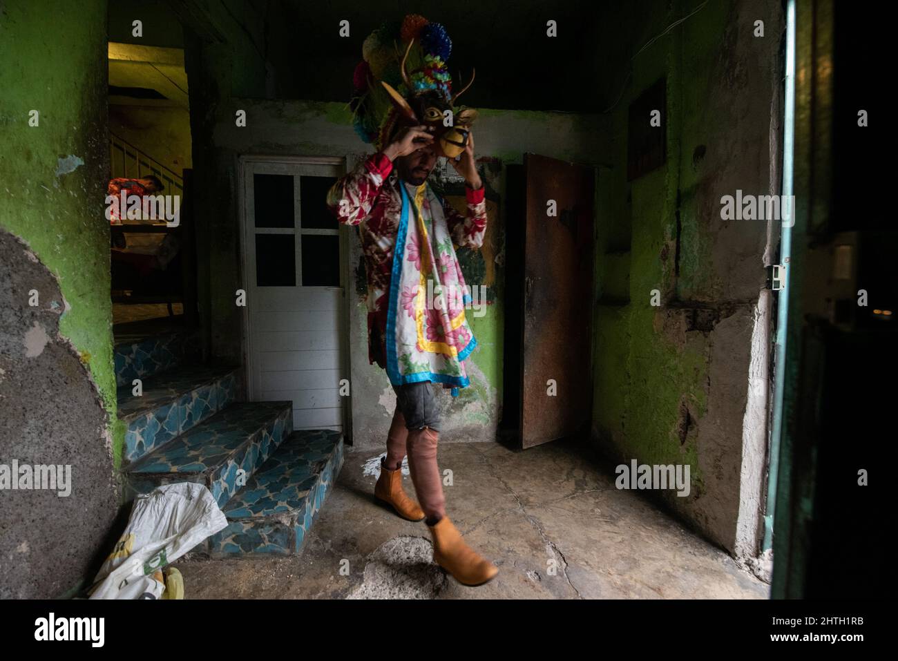 28 febbraio 2022: I residenti della città di Alto Tio Diego celebrano il tradizionale carnevale ...
