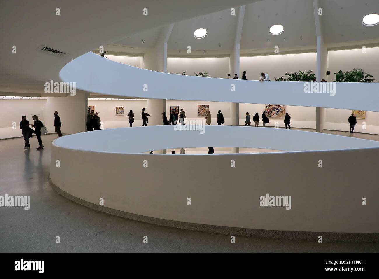 Ramps guggenheim immagini e fotografie stock ad alta risoluzione - Alamy