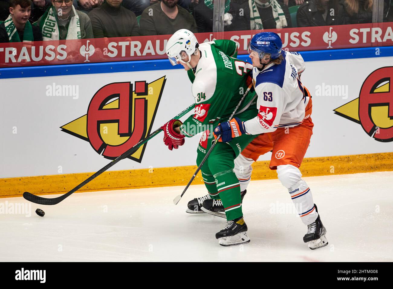Angelholm, Svezia 01 marzo 2022. Adam Edstrom di Rogle e Joni Tuulola ...