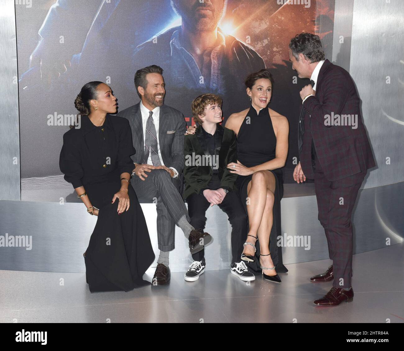 28 Febbraio 2022 - New York, New York - Mark Ruffalo, Zoe Saldana, Ryan ...