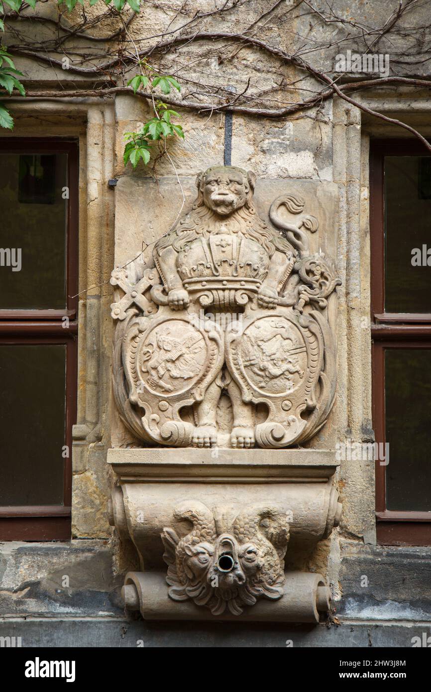 Medieval coat of arms immagini e fotografie stock ad alta risoluzione ...