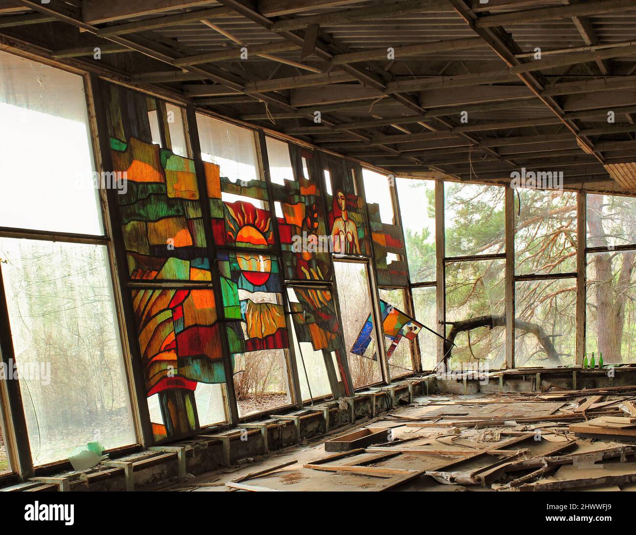 Uno sguardo inquietante a ciò che rimane delle strutture 'radioattive ...